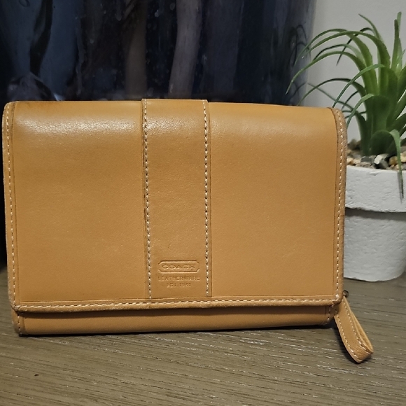 Coach | Bags | Coach Tan Leather Wallet | Poshmark